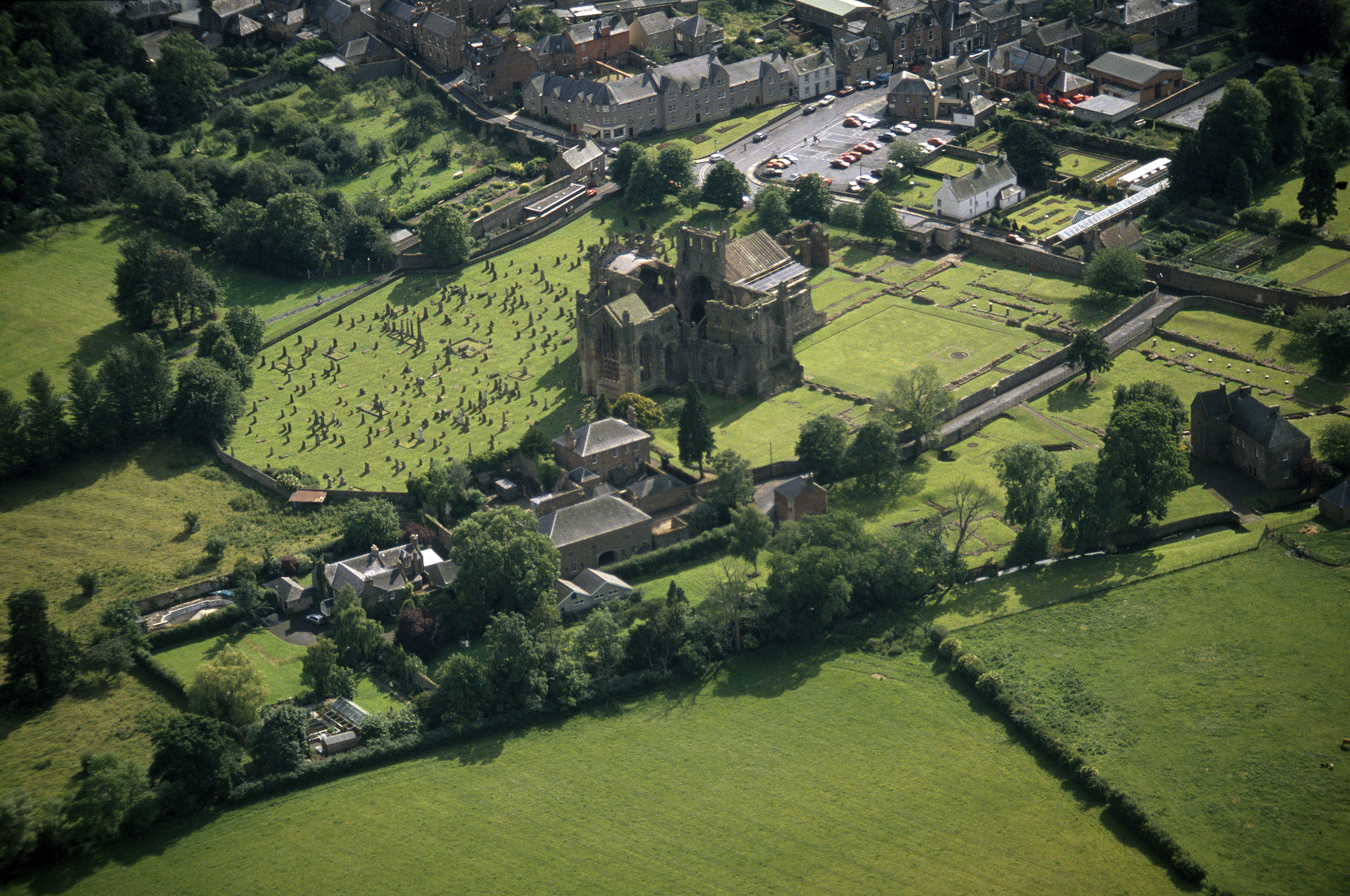Melrose Abbey | Lead Public Body for Scotland's Historic Environment