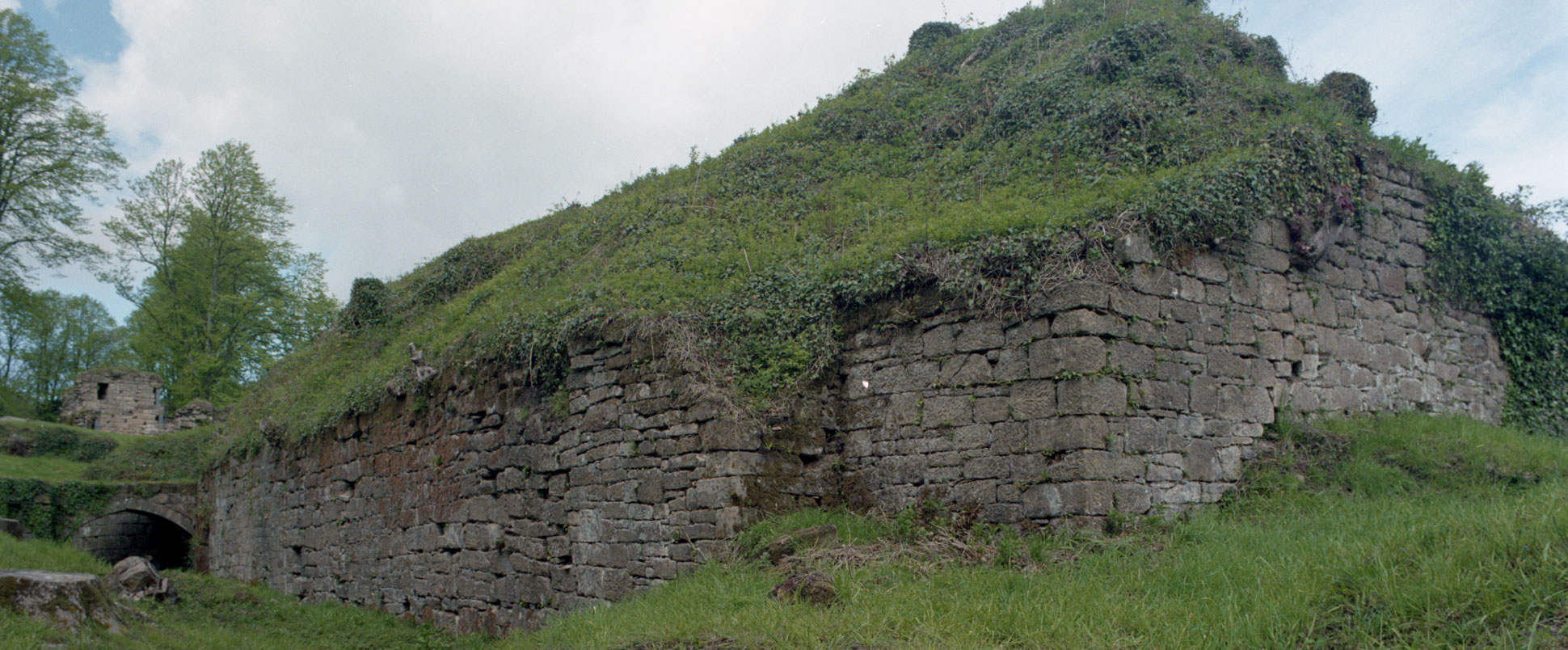 Craignethan Castle | Historic Environment Scotland | Scottish Heritage