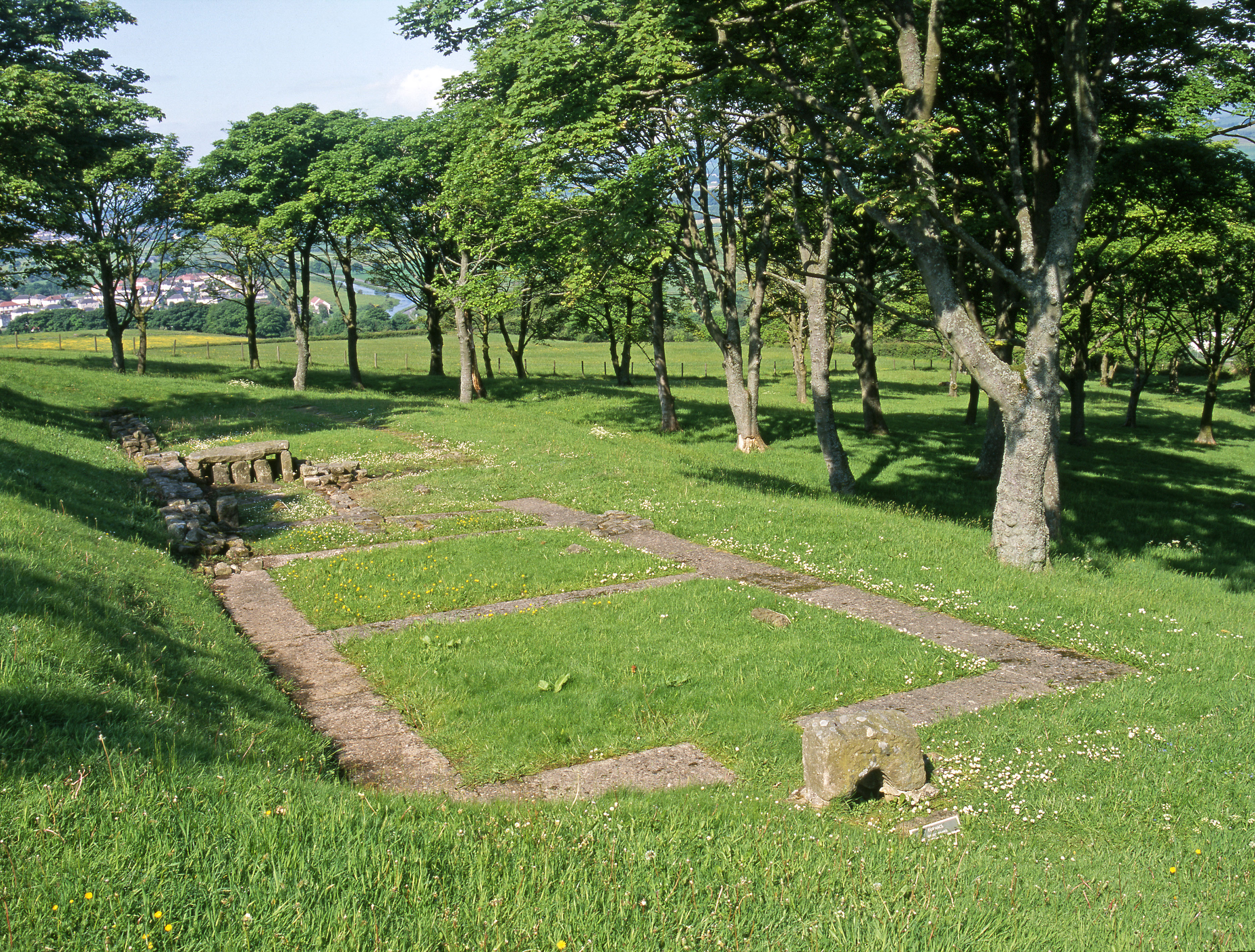 Antonine Wall: Bar Hill Fort | Historic Environment Scotland