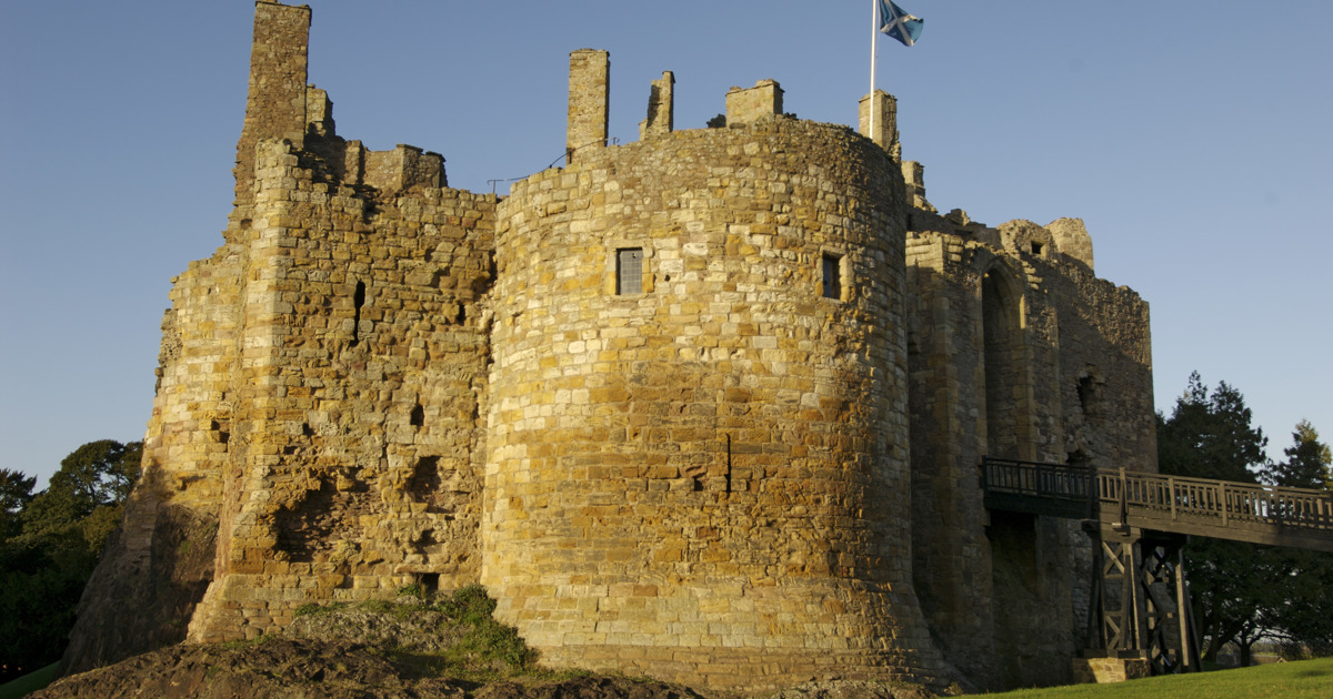 Weddings at Dirleton Castle | Historic Environment Scotland | HES