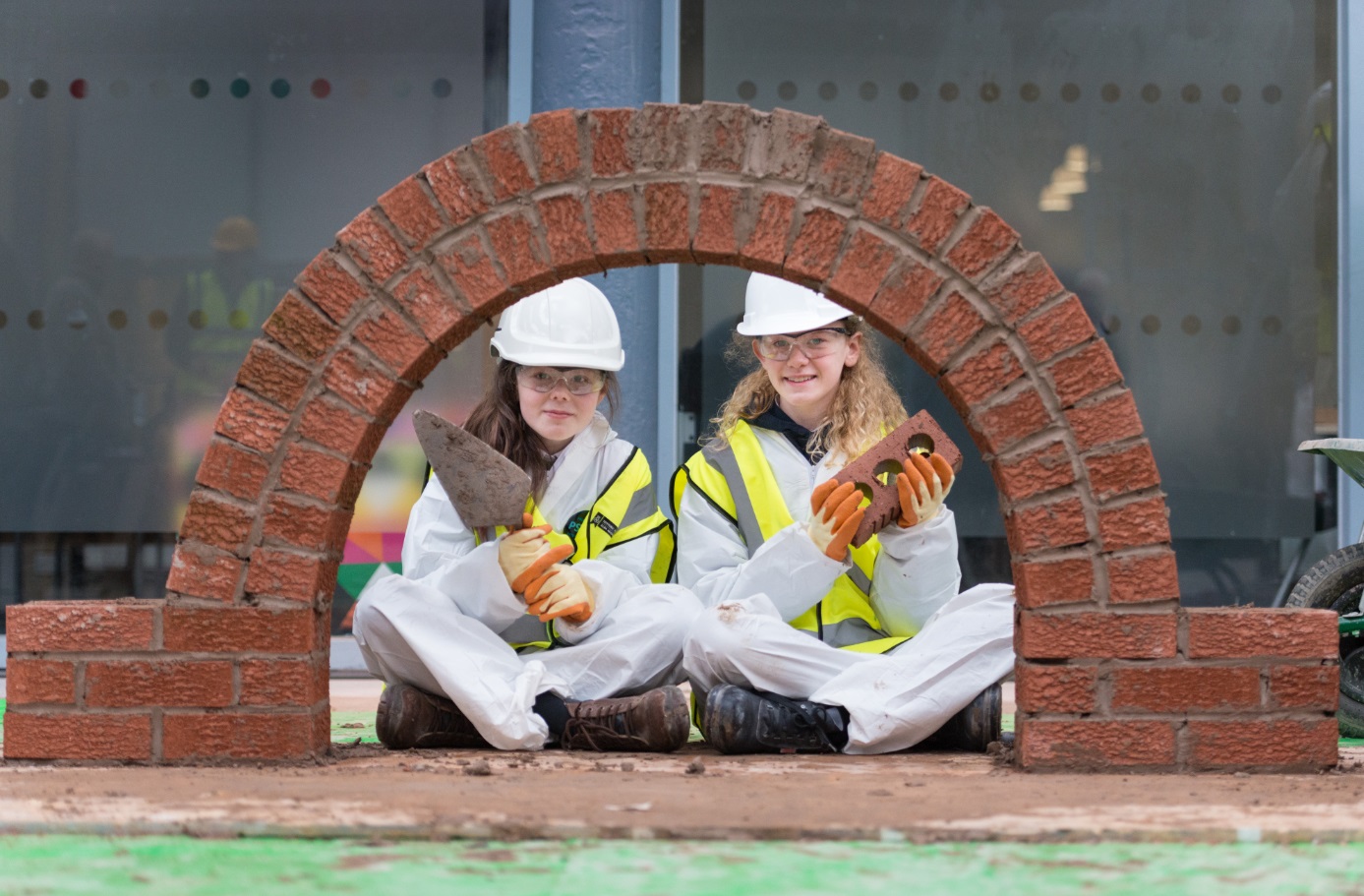 Glasgow Pupils Celebrate Start of Scottish Apprentice Week | HES
