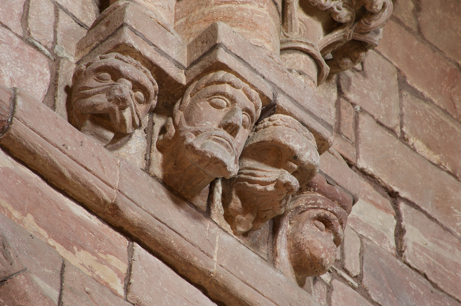 Cathedrals and Abbeys: Medieval masterpieces