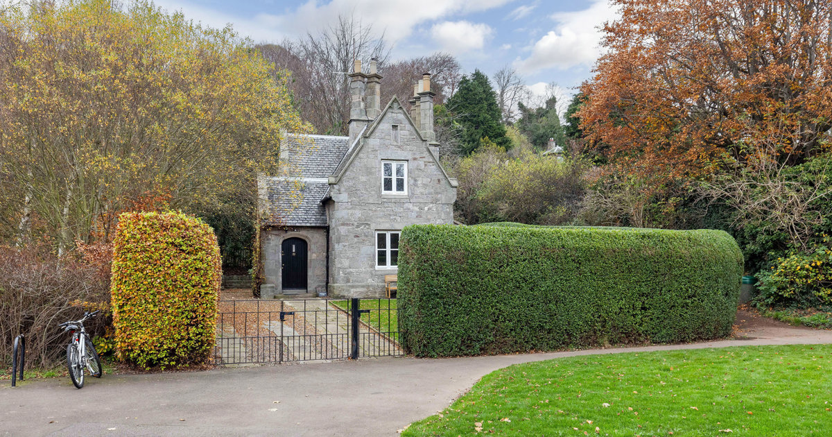 Holiday Lets | Duddingston Lodge | HistEnvScot